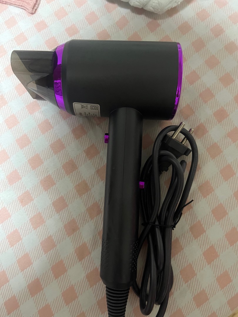 Simplus black hair dryer blower, Beauty & Personal Care, Hair on Carousell