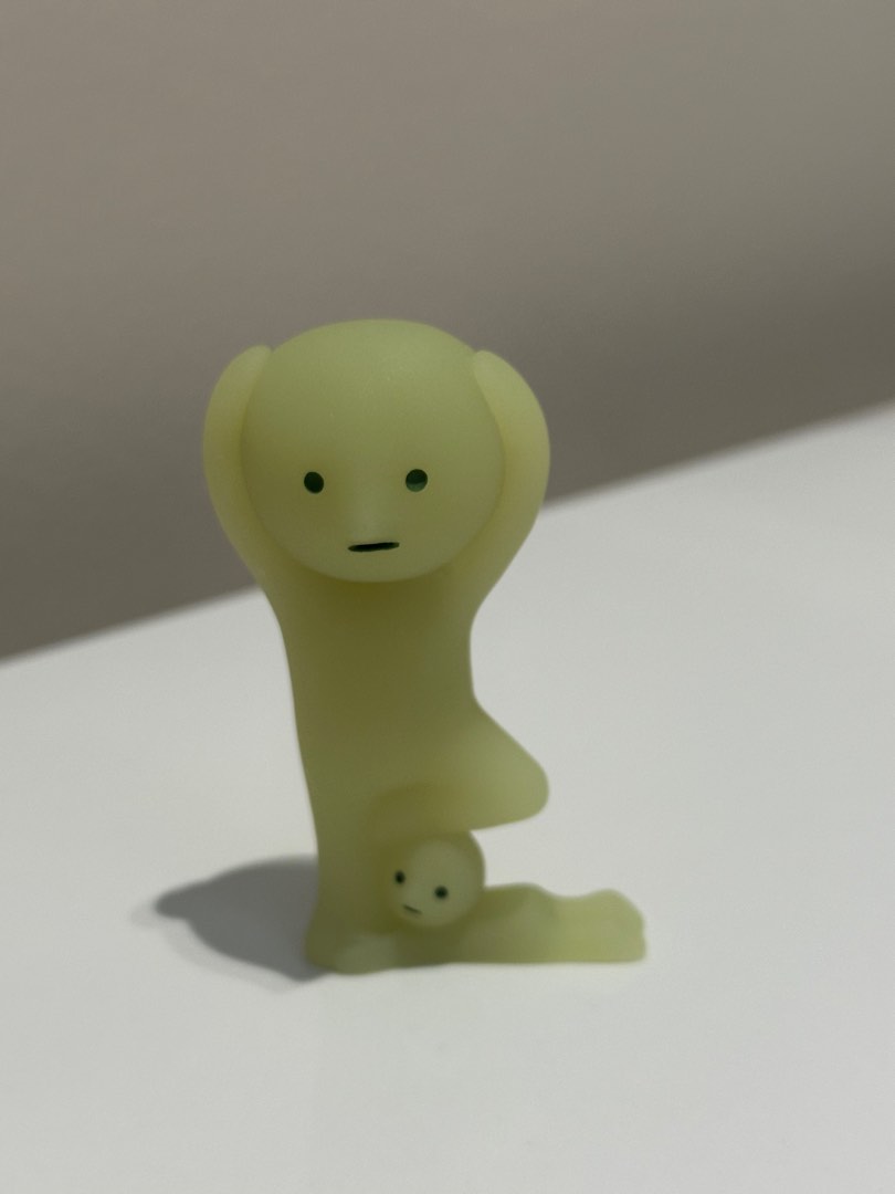 smiski tree pose (yoga series), Hobbies & Toys, Collectibles ...