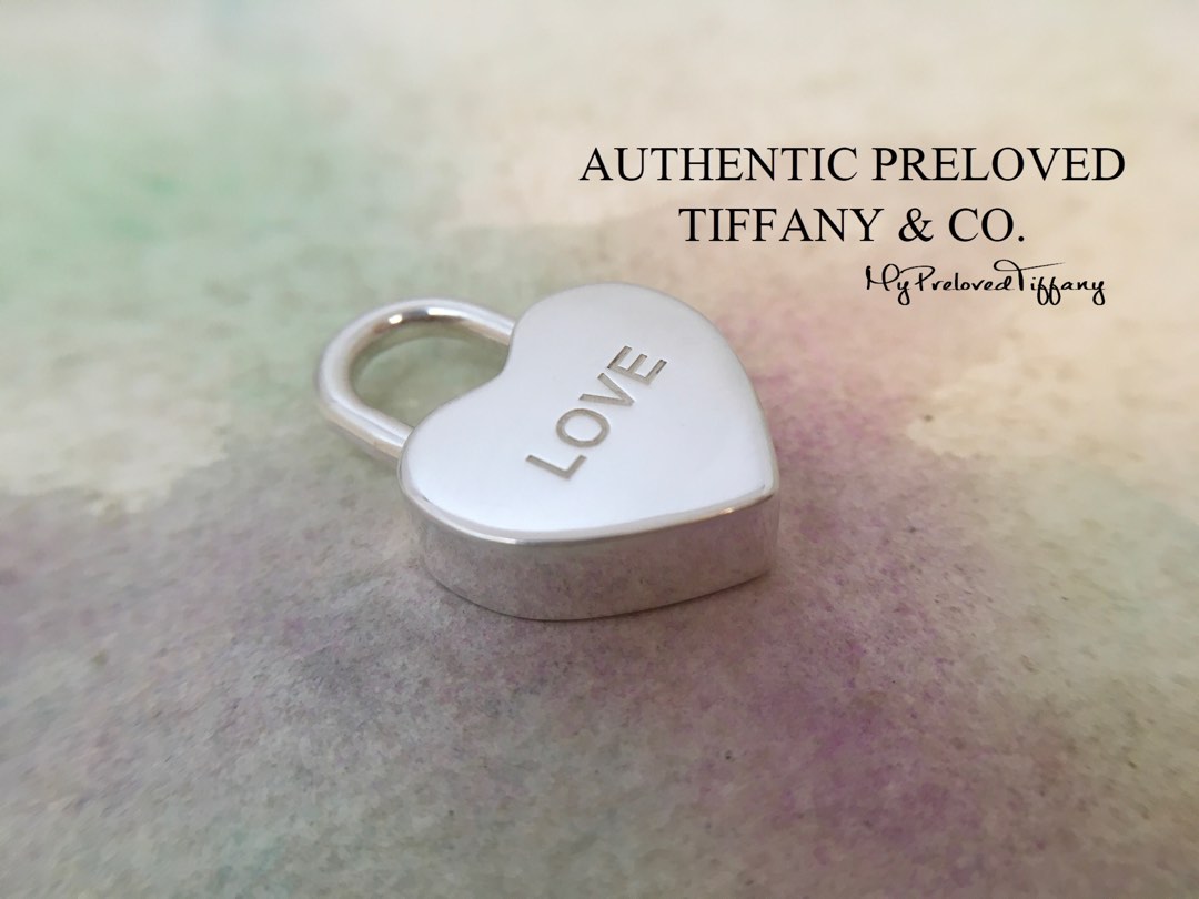 Excellent Authentic Preloved Tiffany & Co. LOVE Small Heart Lock ...