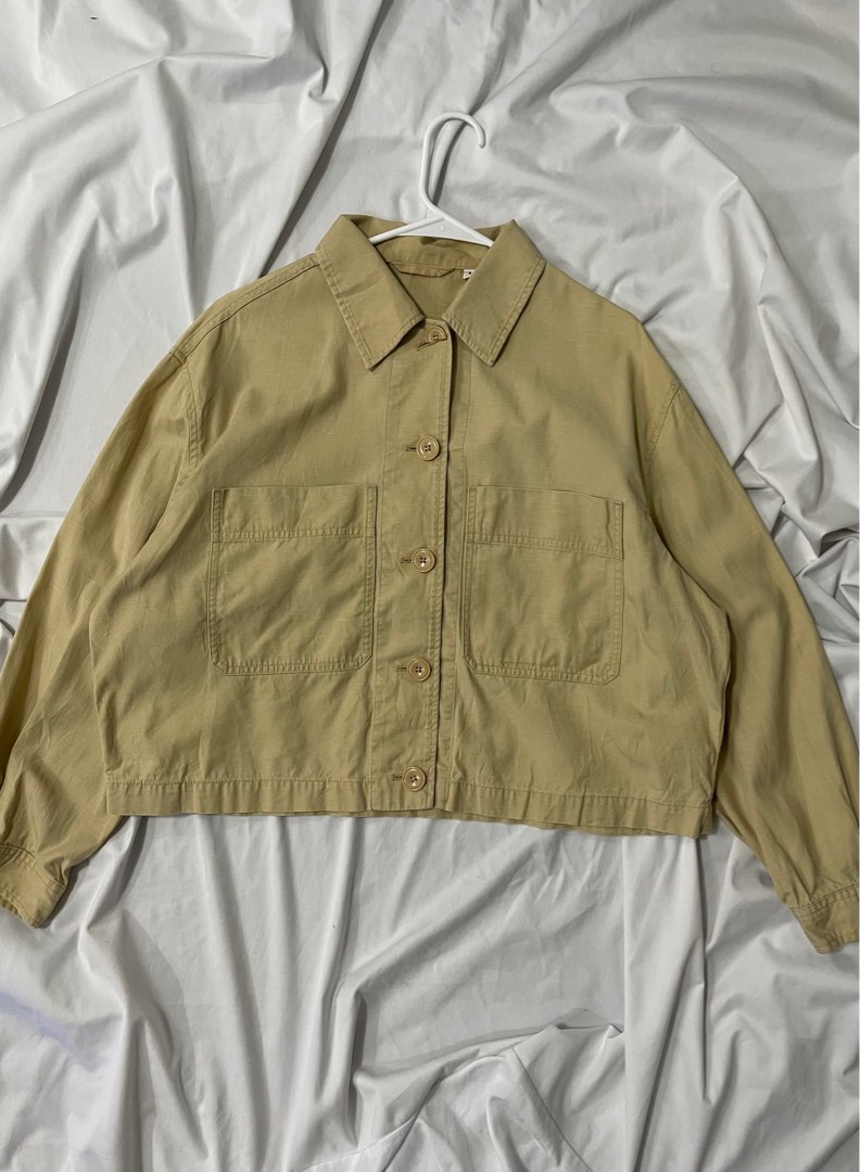 Uniqlo Cropped Overshirt (boxy/oversized), Women's Fashion, Coats ...