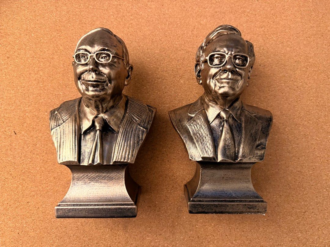 Warren Buffett and Charlie Munger Busts for Value Investing Fans ...