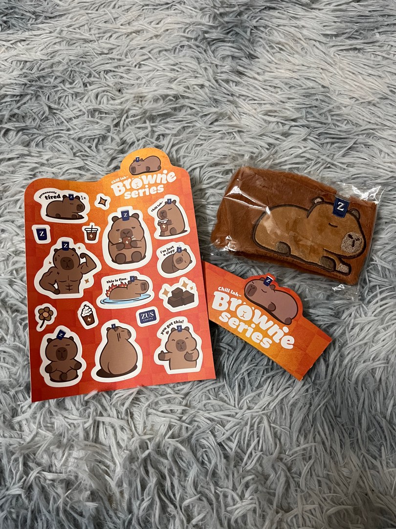 Zus Coffee Capybara Bulu Bulu Cup Sleeve, Hobbies & Toys, Toys & Games ...