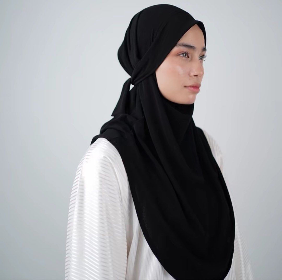 Alora khimar by puteri rania, Women's Fashion, Muslimah Fashion, Hijabs ...