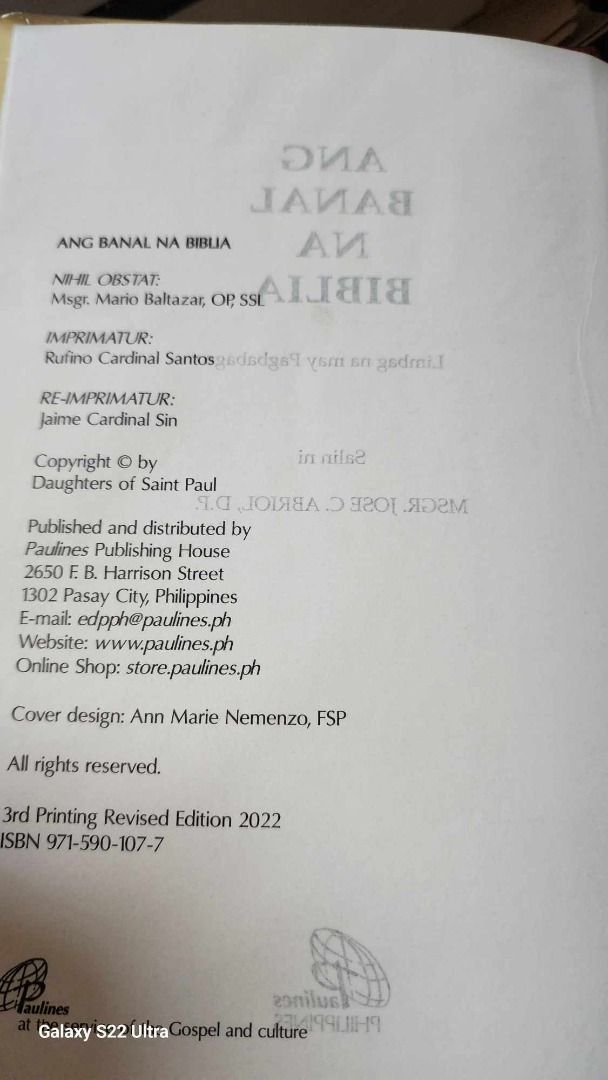 Ang Banal na Biblia / ABRIOL Bible, Hobbies & Toys, Books & Magazines, Religion Books on Carousell