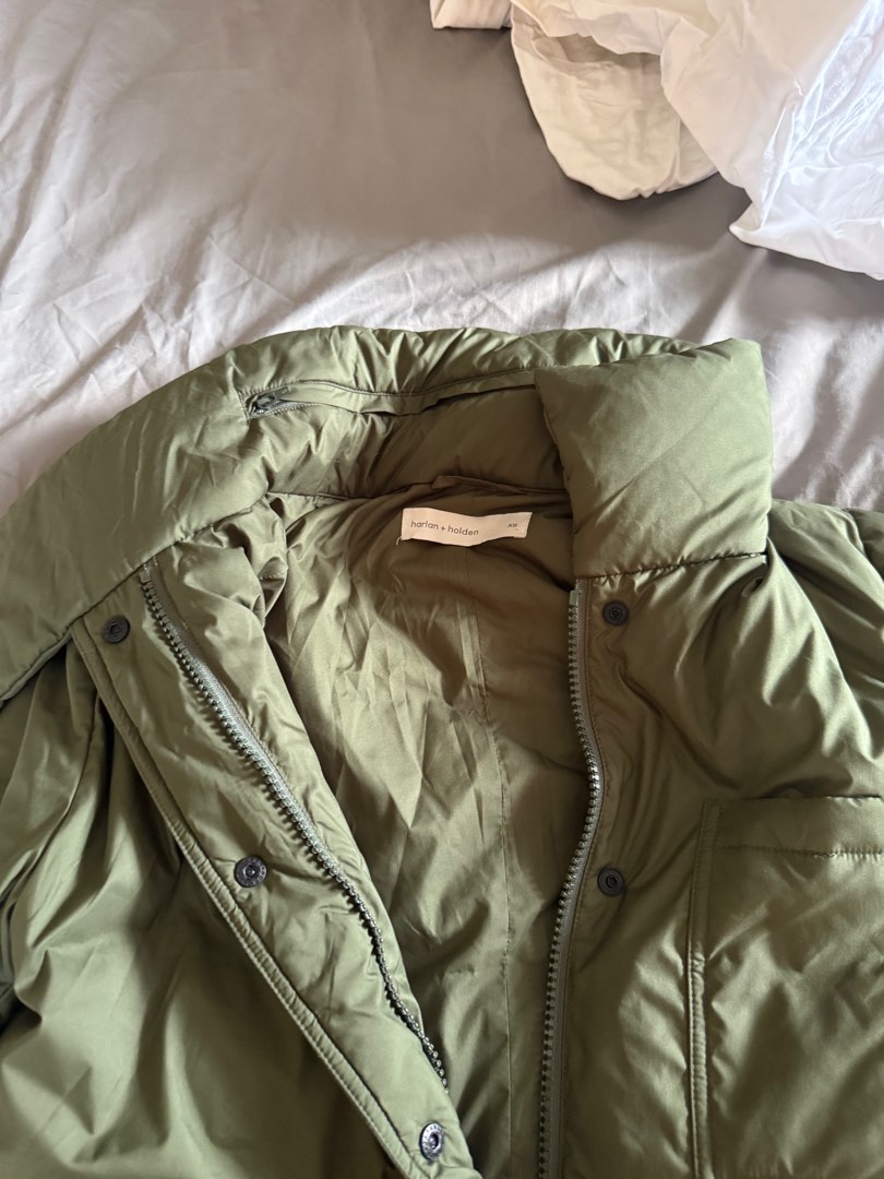 Harlan+Holden Boxy Down Puffer Jacket, Women's Fashion, Coats, Jackets and Outerwear on Carousell