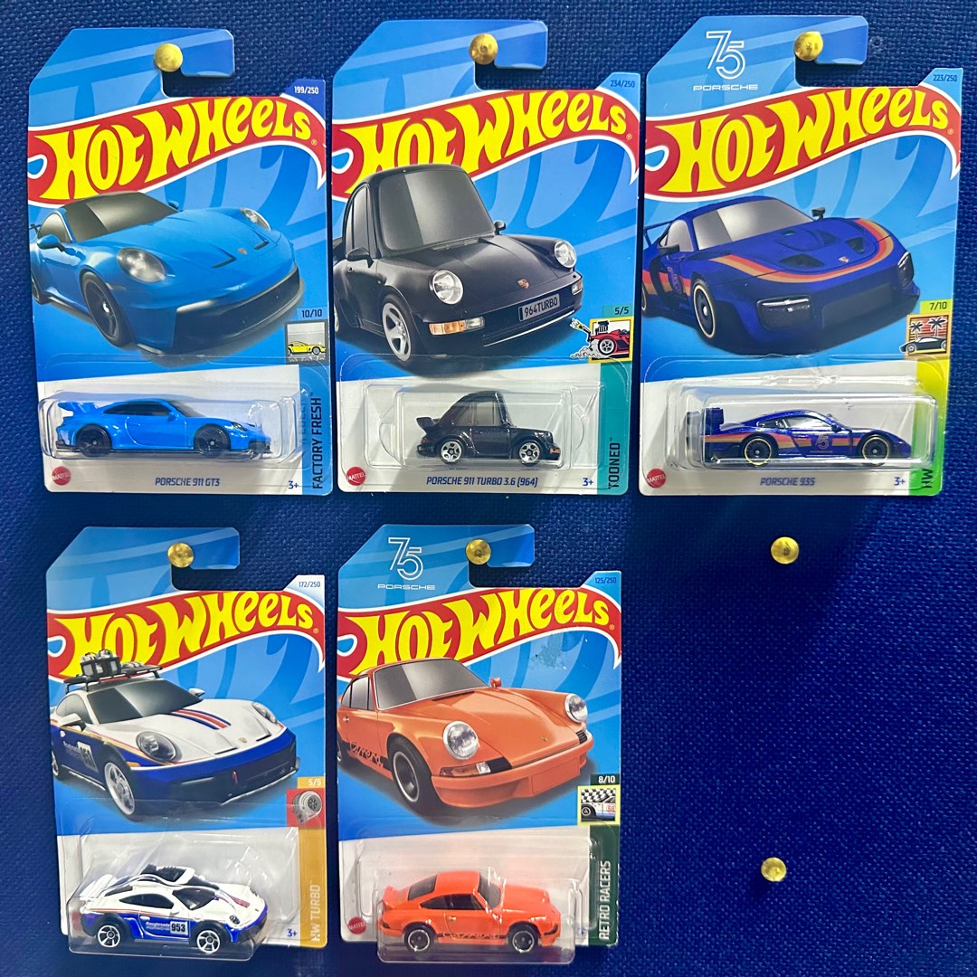 Hot Wheels Porsche Set, Hobbies & Toys, Toys & Games on Carousell