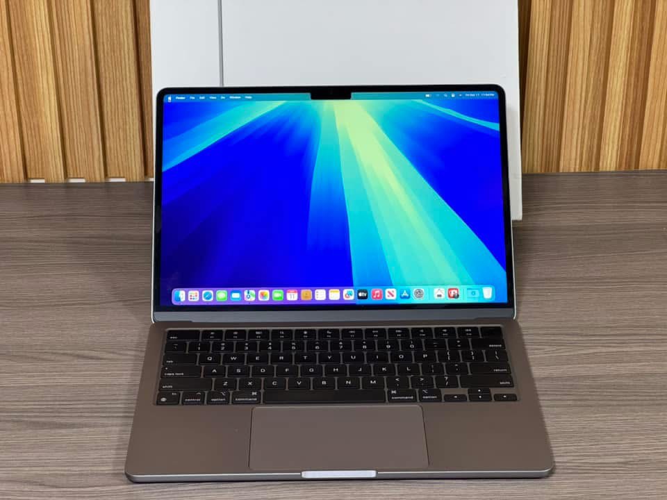 MACBOOK AIR SPACE GRAY 2022 M2 8GB 256GB SSD 13.6INCHES LAPTOP ...