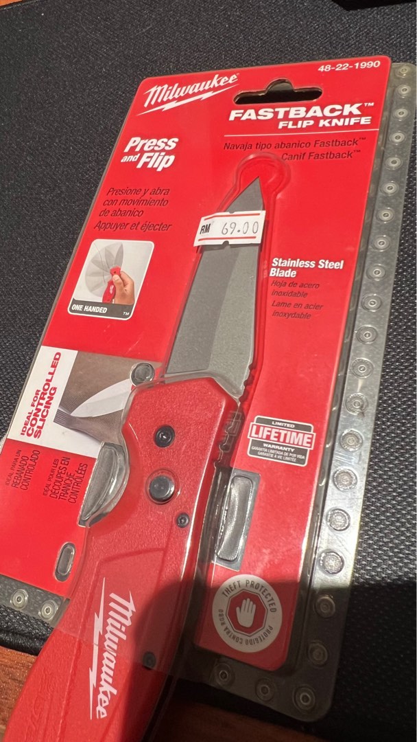 Milwaukee Flip knife, Furniture & Home Living, Kitchenware & Tableware ...