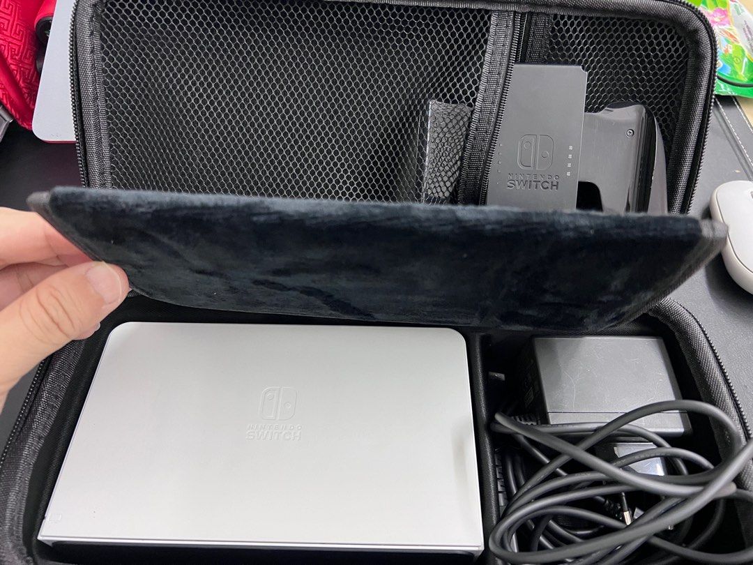 Nintendo Switch OLED - White (Full Set) with casing, Video Gaming ...