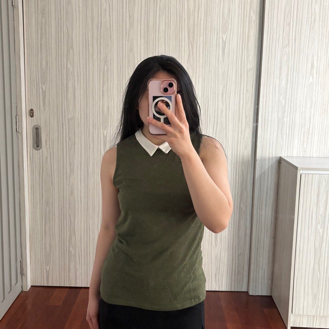 Peter pan neck top, Women's Fashion, Tops, Sleeveless on Carousell
