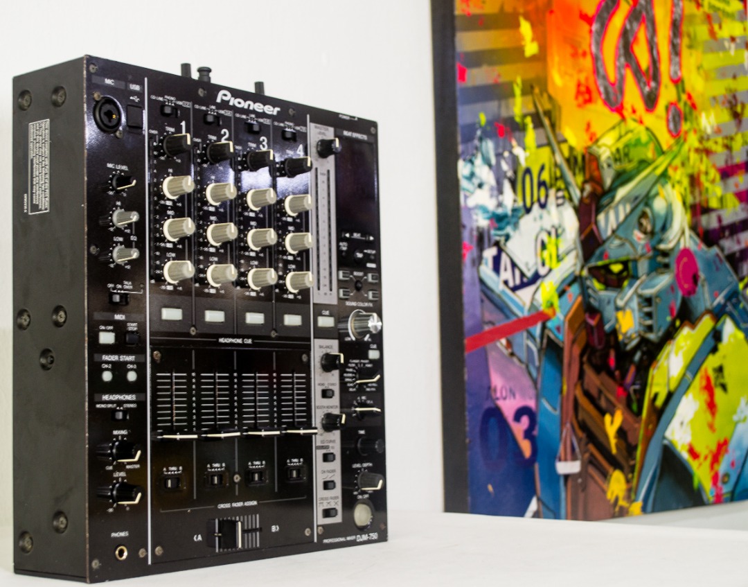 Pioneer DJM-750-K (4-channel mid-range digital mixer), Audio, Other Audio Equipment on Carousell