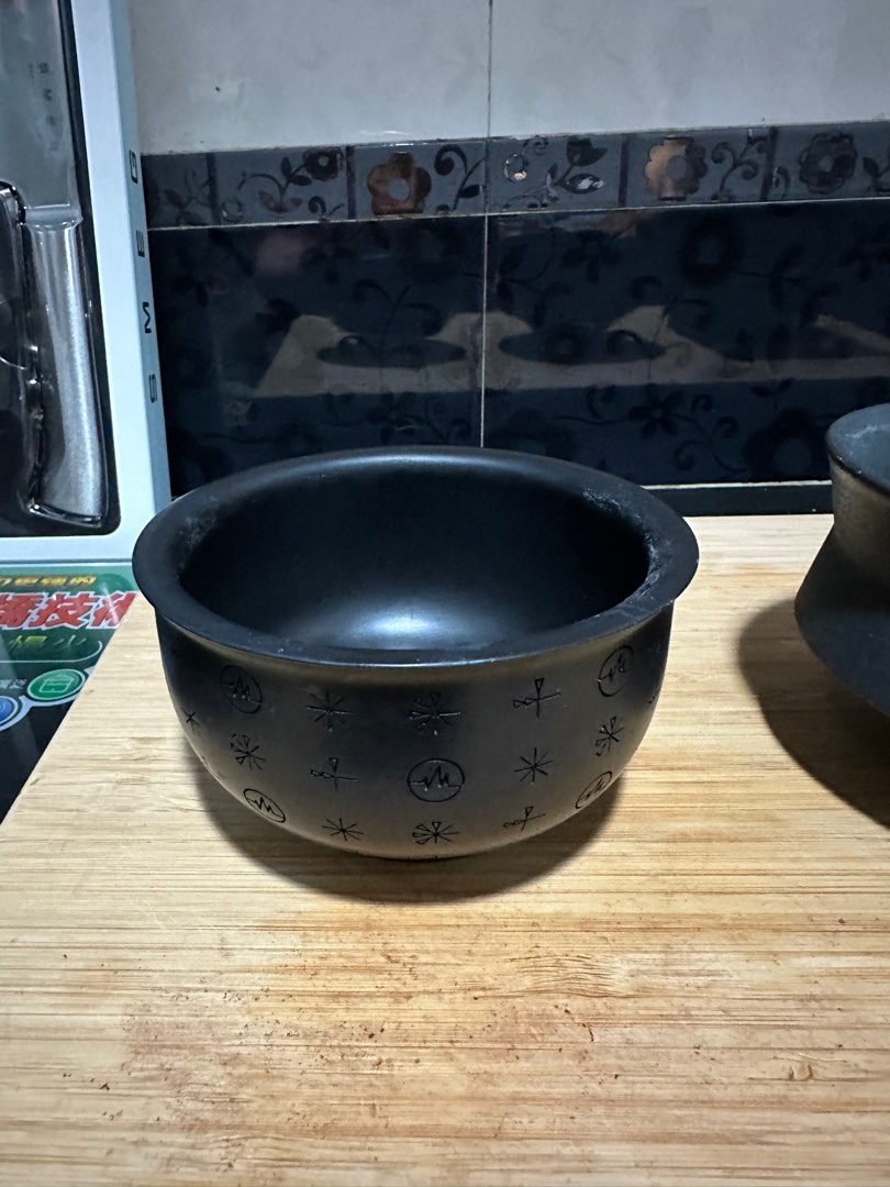 POG x Disney 塊根 日本鉢, 傢俬＆家居, 園藝, 園藝工具和裝飾品 - Carousell