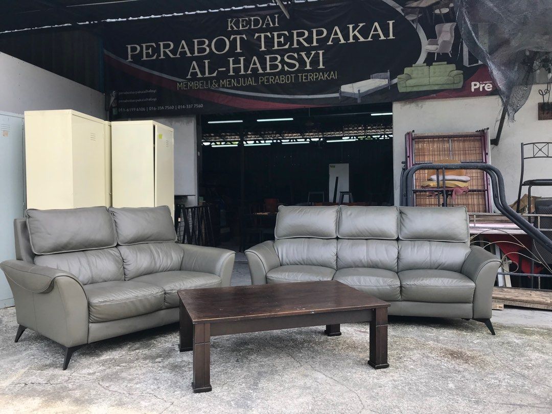 Set Sofa 3 + 2 Seaters + Meja Kopi, Furniture & Home Living, Furniture ...