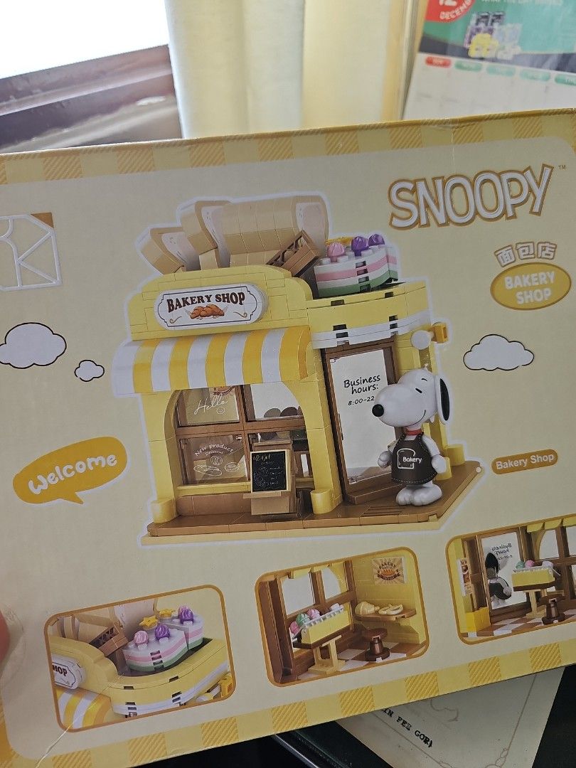 Snoopy building blocks - Bakery cafe, Hobbies & Toys, Toys & Games on ...