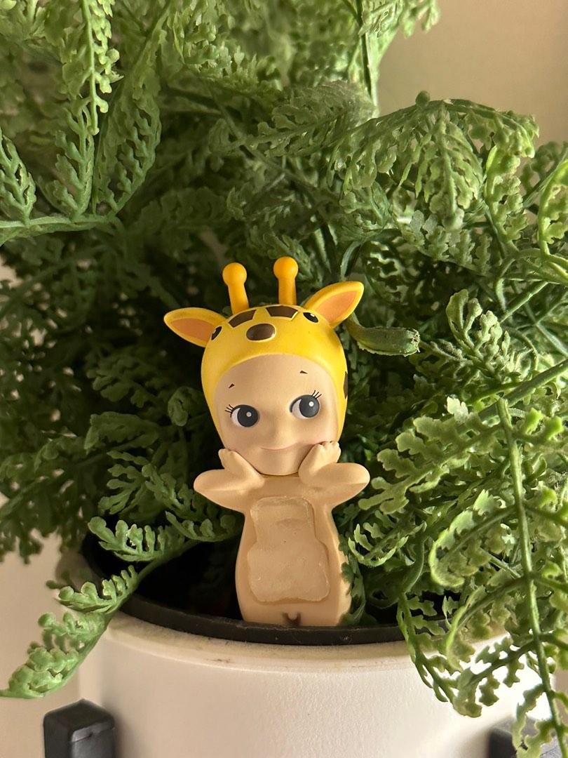sonny angel giraffe hipper, Hobbies & Toys, Toys & Games on Carousell