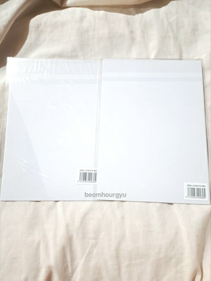 Stray Kids IN LIFE Rare Yes24 POB Poster Lee Know and I.N, Hobbies & Toys, Memorabilia ...