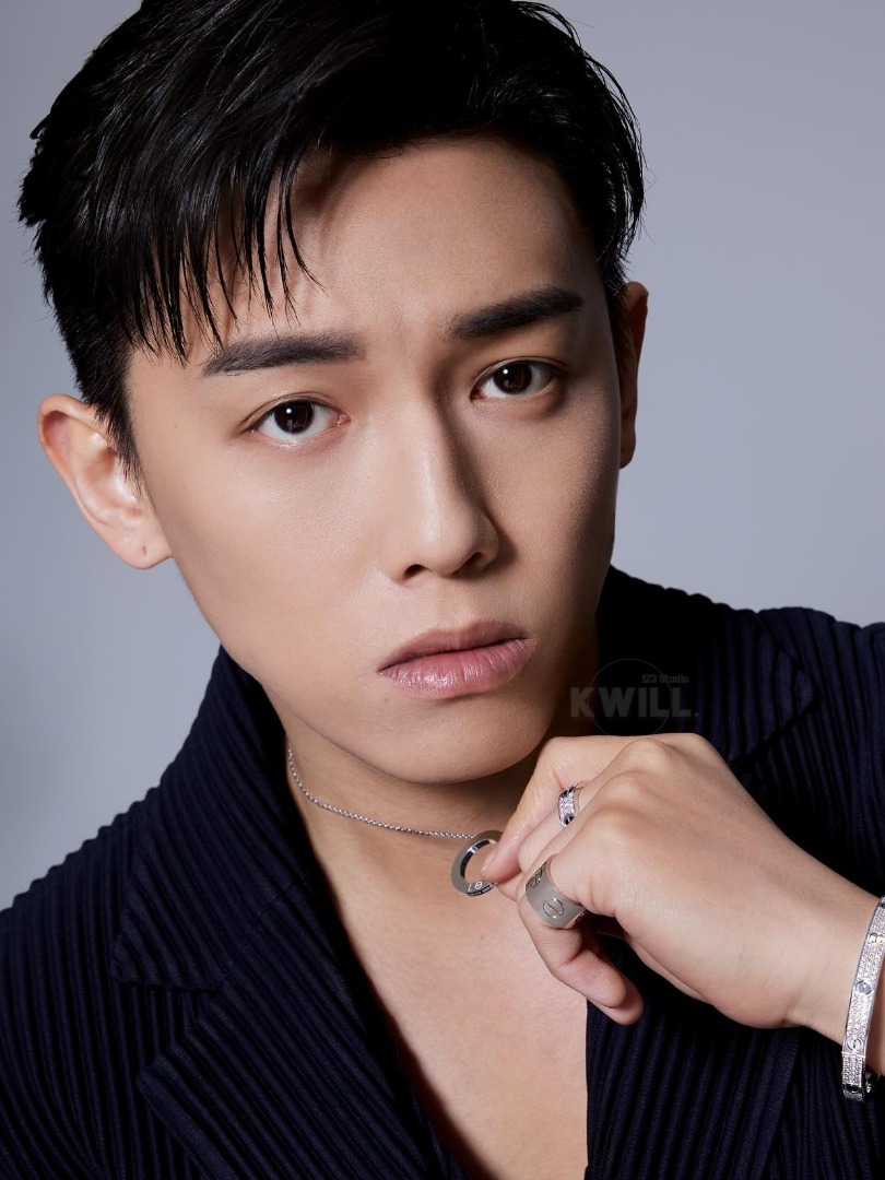 [全五種] MC 張天賦 高畫質加厚防潑水應援海報 40*30CM A3 POSTER, 興趣及遊戲, 收藏品及紀念品, 明星周邊 ...