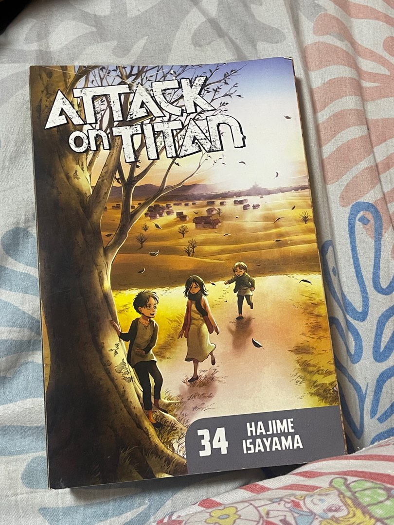 Attack on Titan ( aot ) volume 34, Hobbies & Toys, Books & Magazines ...