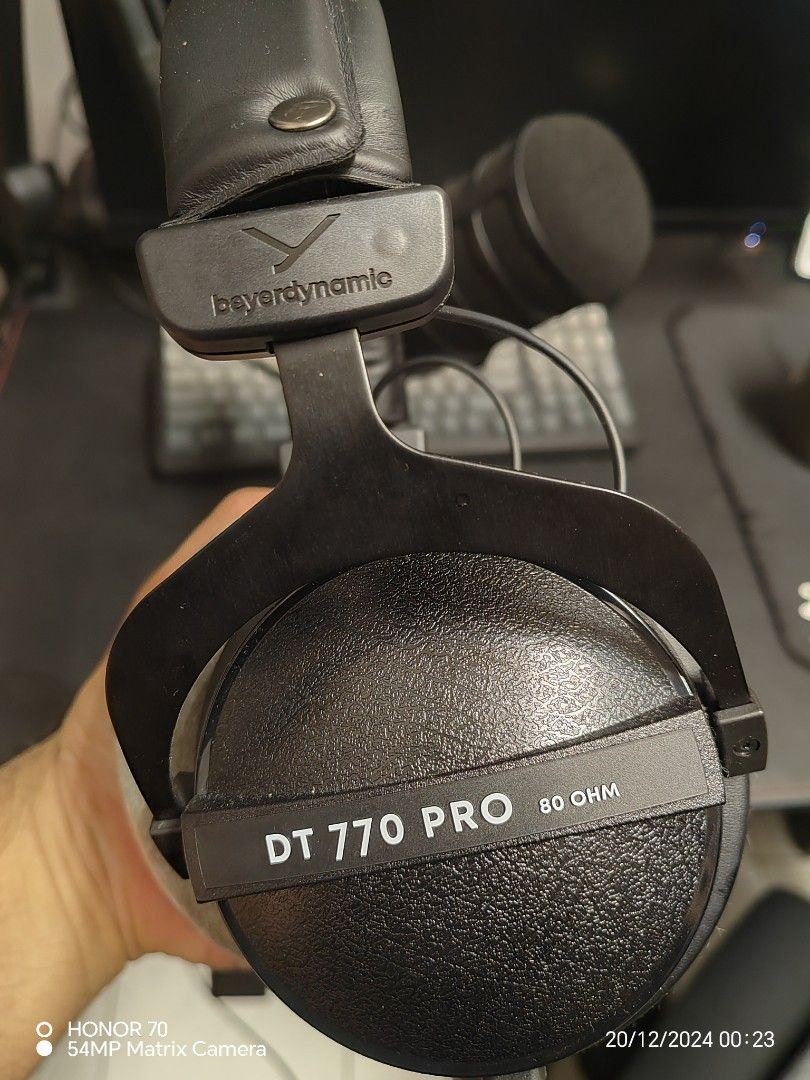 Beyerdynamic dt770pro 80ohm, Audio, Headphones & Headsets on Carousell