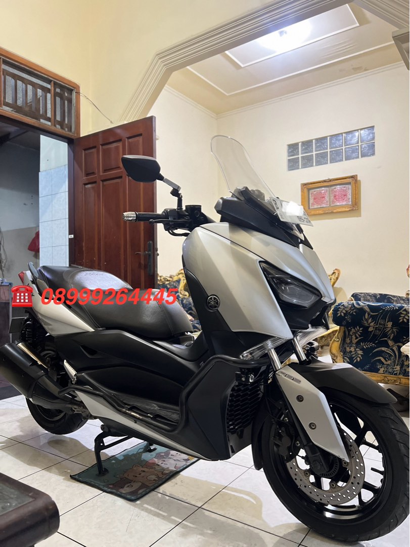 Dijual XMAX 250 Grey tahun 2018 Abs, surat lengkap dan pajak hidup plat ...