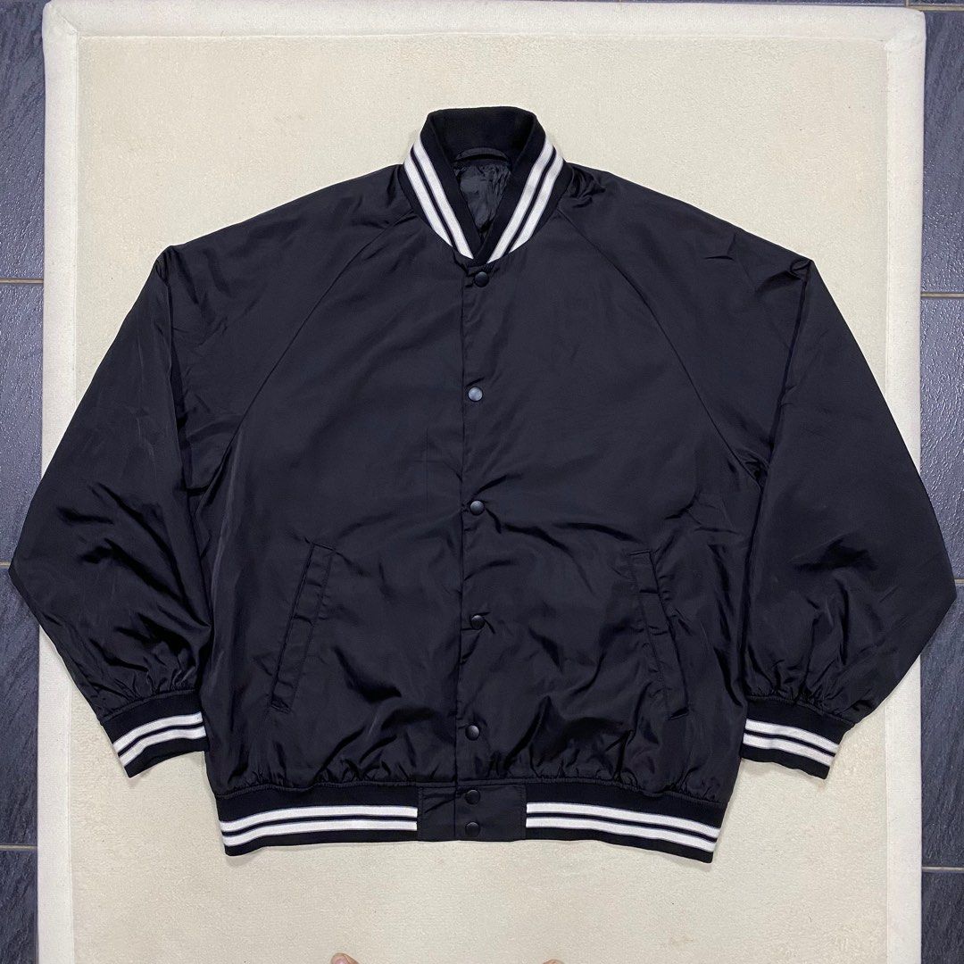 GU UNIQLO Varsity Jacket, Men's Fashion, Coats, Jackets and Outerwear ...