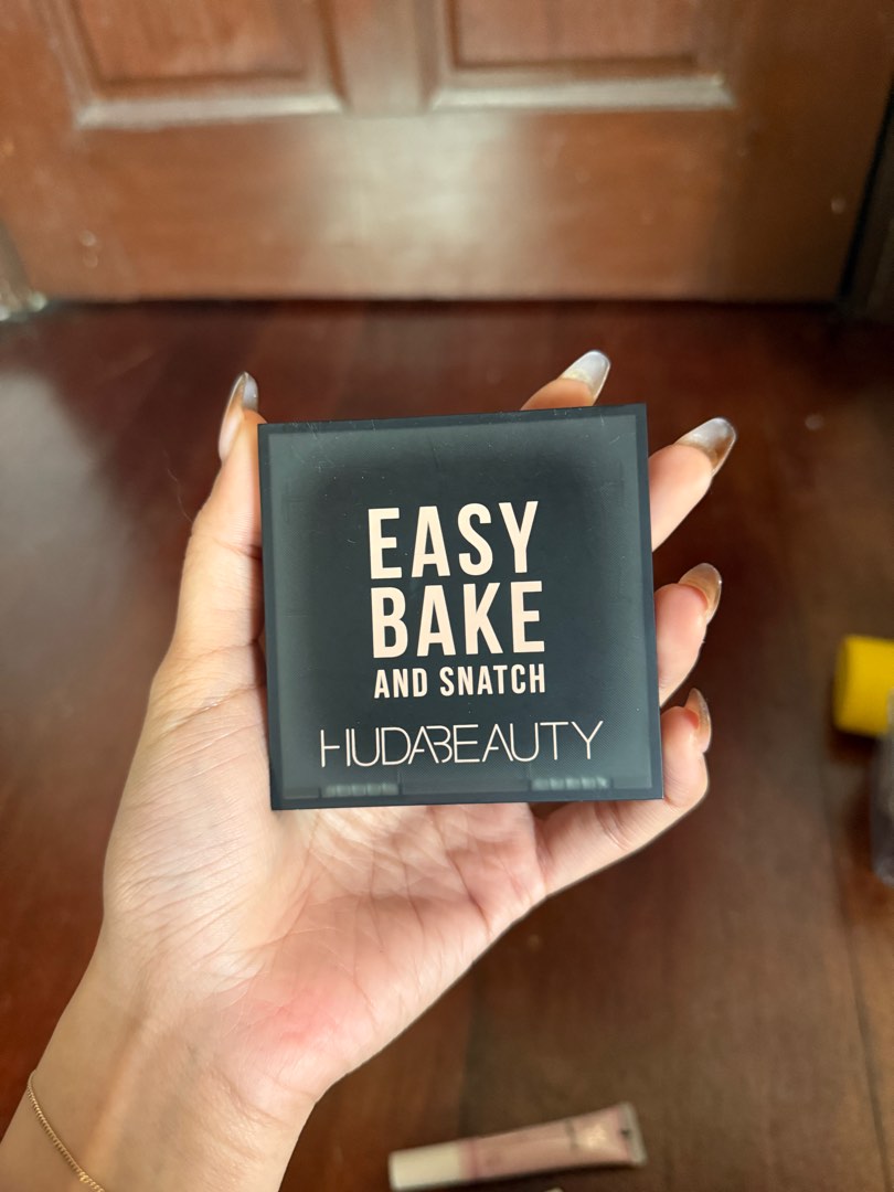 Huda Beauty Easy Bake Pressed Powder (Peach Pie), Beauty & Personal ...