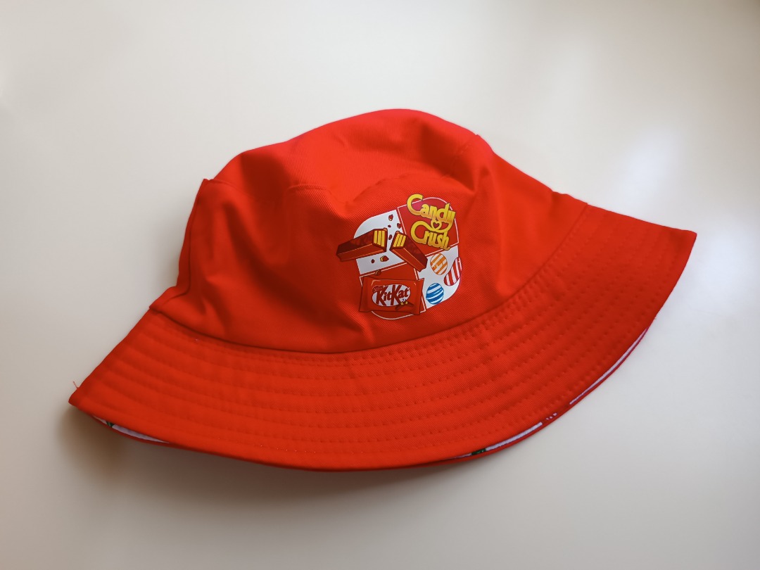 Kit Kat x Candy Crush Reversible Bucket Hat, Men's Fashion, Watches ...