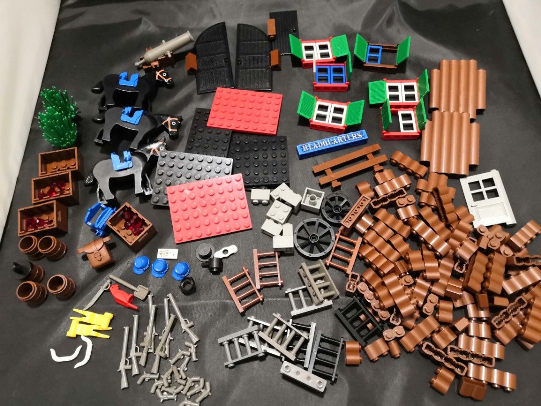 Lego Classic Western Cowboy Bricks and Parts, Hobbies & Toys, Toys ...