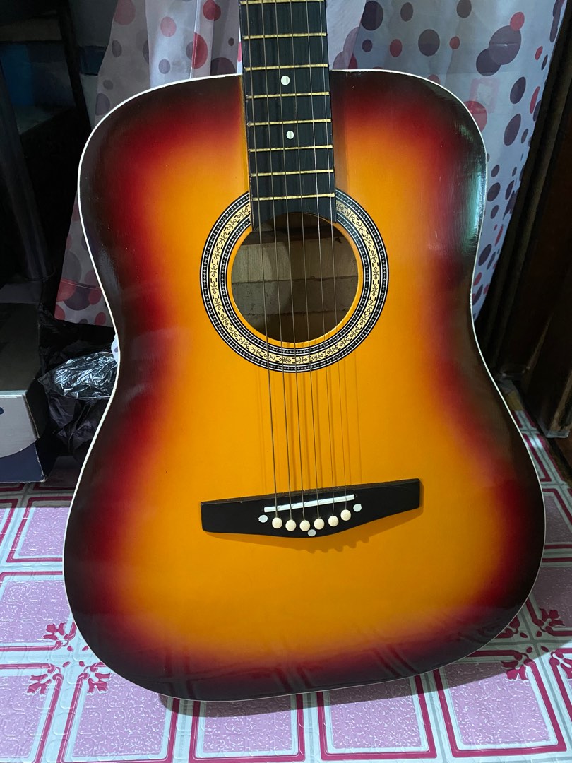 Lumanog Guitar with Guitar case, Capo, and Pick, Hobbies & Toys, Music ...