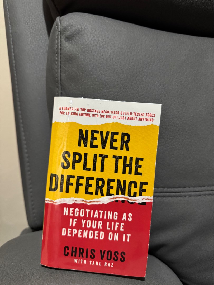 NEVER SPLIT THE DIFFERENCE by Chris Voss and Tahl Raz, Hobbies & Toys ...
