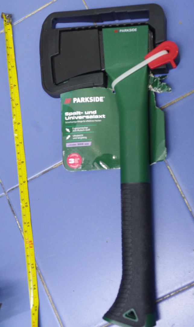 Parkside-Splitting and universal axe-Sharp-edged blade for effective ...