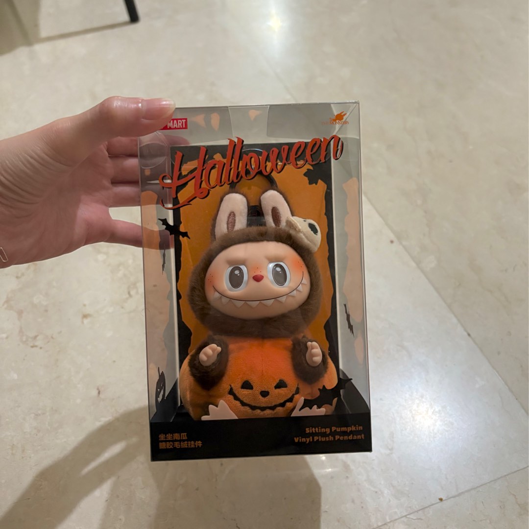 Popmart Halloween labubu, Toys & Collectibles, Mainan di Carousell