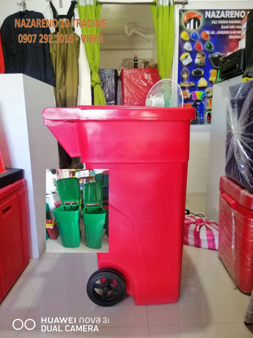 Rolling bin Trash bin w/wheels 708, Furniture & Home Living, Cleaning ...