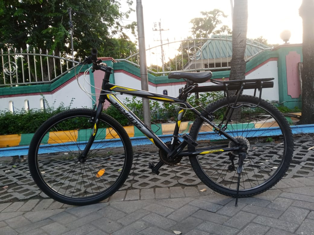 Sepeda Gunung Black Jieyang Second Frame Baja Terawat, Olah Raga ...