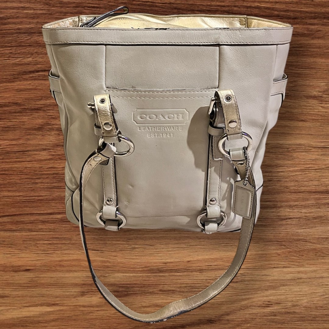 COACH IVORY BAG, Women's Fashion, Bags & Wallets, Tote Bags on Carousell