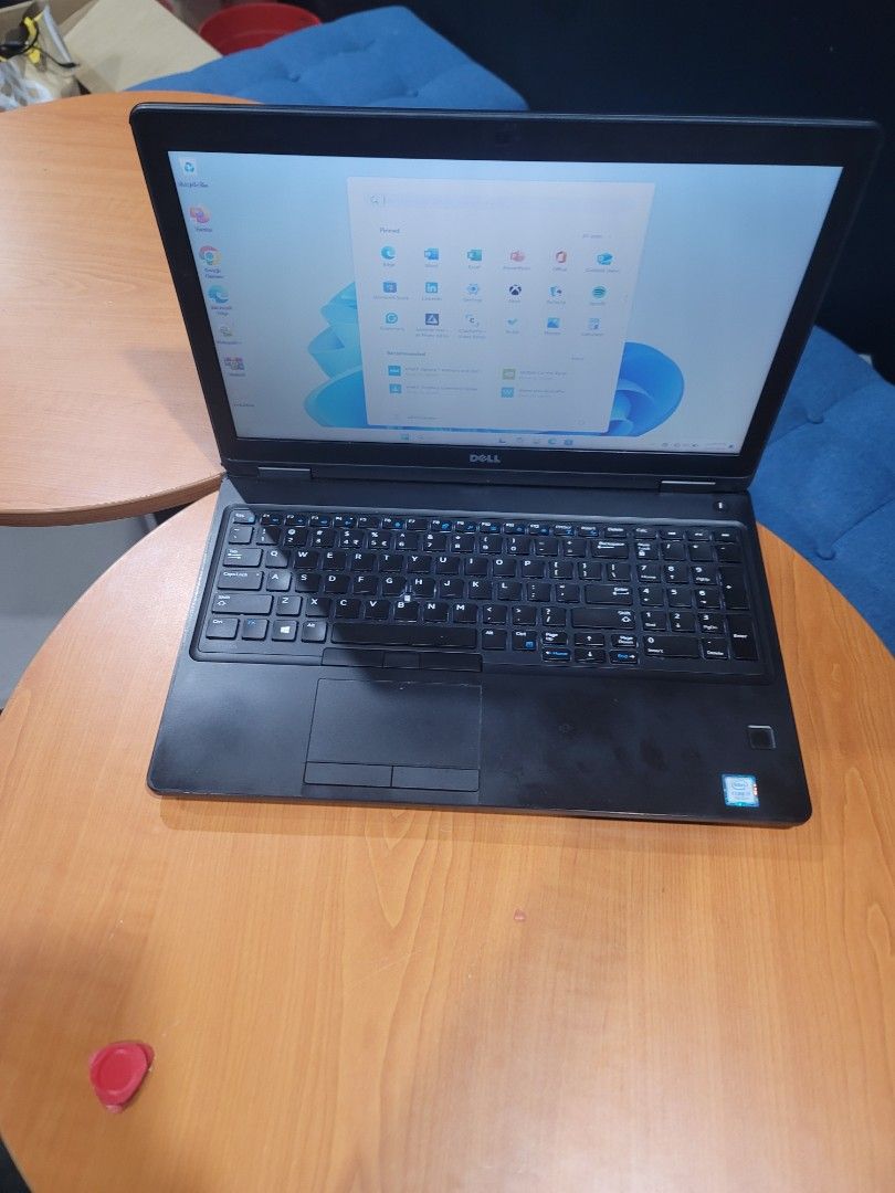 Dell Precision , 15.6" i7 7th gen ,8B Ram ,256GB SSD , fully working, win11 ,"T-16", Computers ...