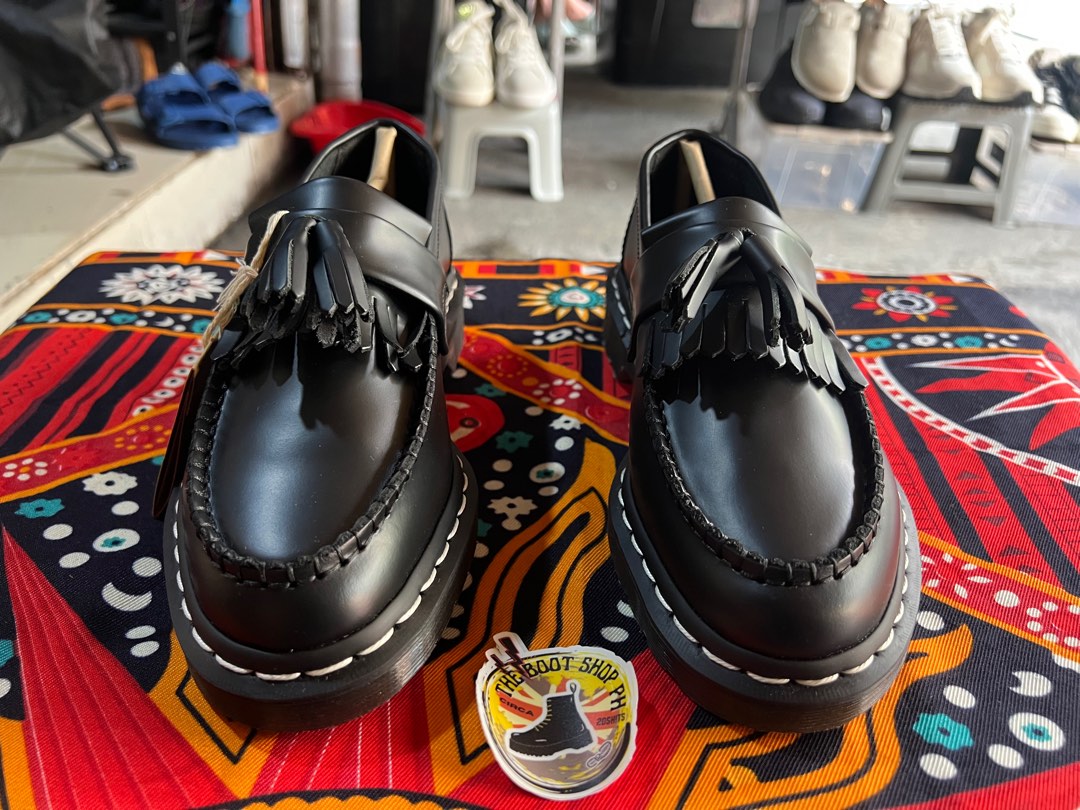 Dr. Martens Adrian WS Uk5, Men's Fashion, Footwear, Boots on Carousell