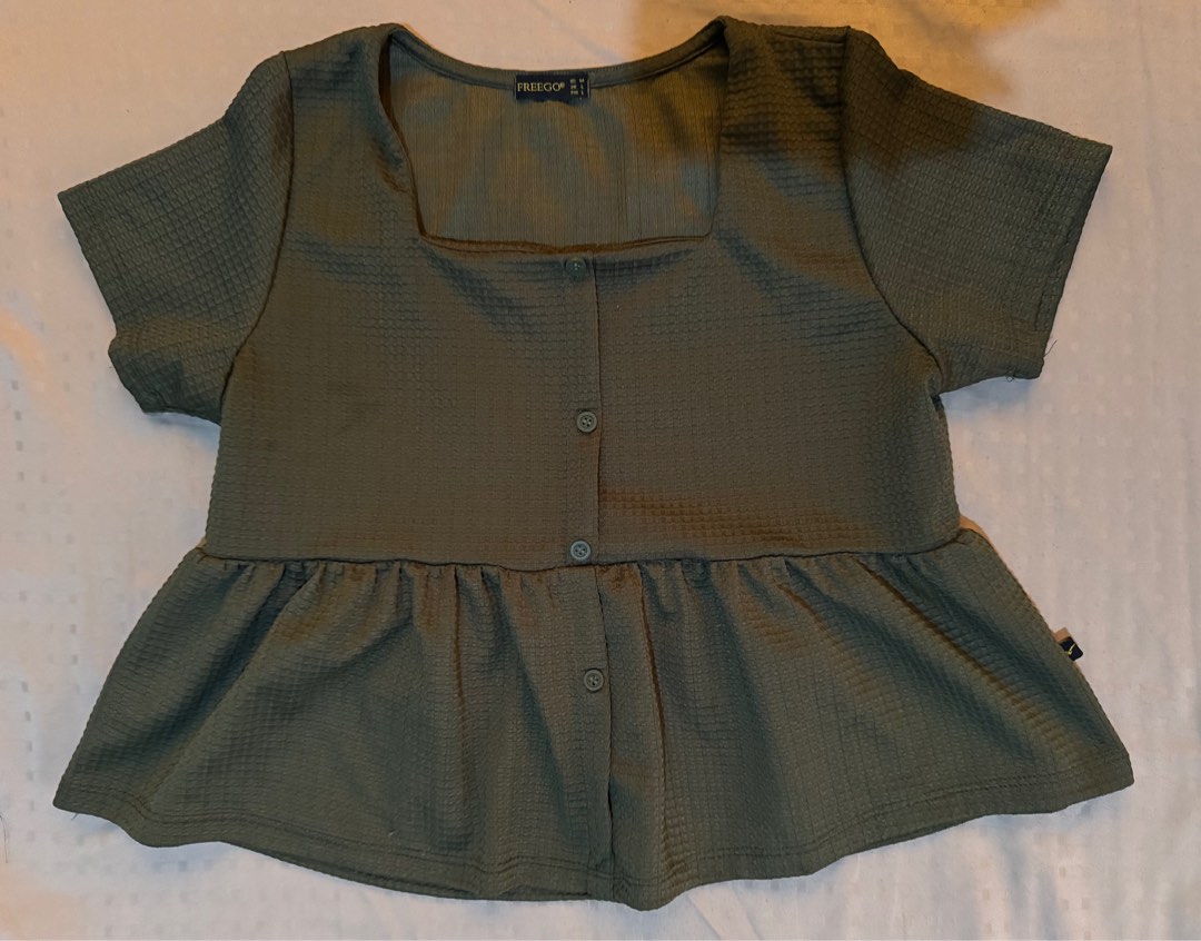 Freego Cute blouse, moss green, Women's Fashion, Tops, Blouses on Carousell