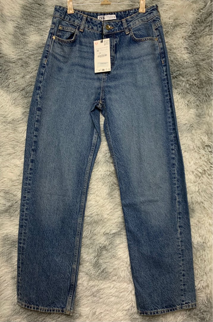 High Rise Relaxed Fit Jeans, Women's Fashion, Bottoms, Jeans on Carousell