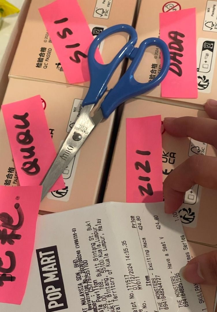 labubu v2 - ZIZI SISI (box open, plastic sealed) POPMART 100% authentic ...