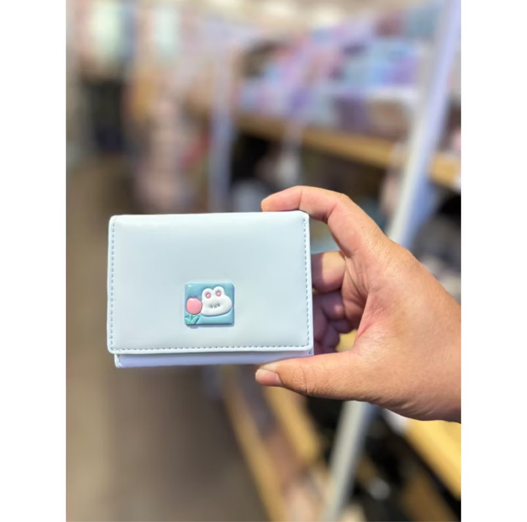 Miniso dompet baby blue, Fesyen Pria, Tas & Dompet , Dompet di Carousell