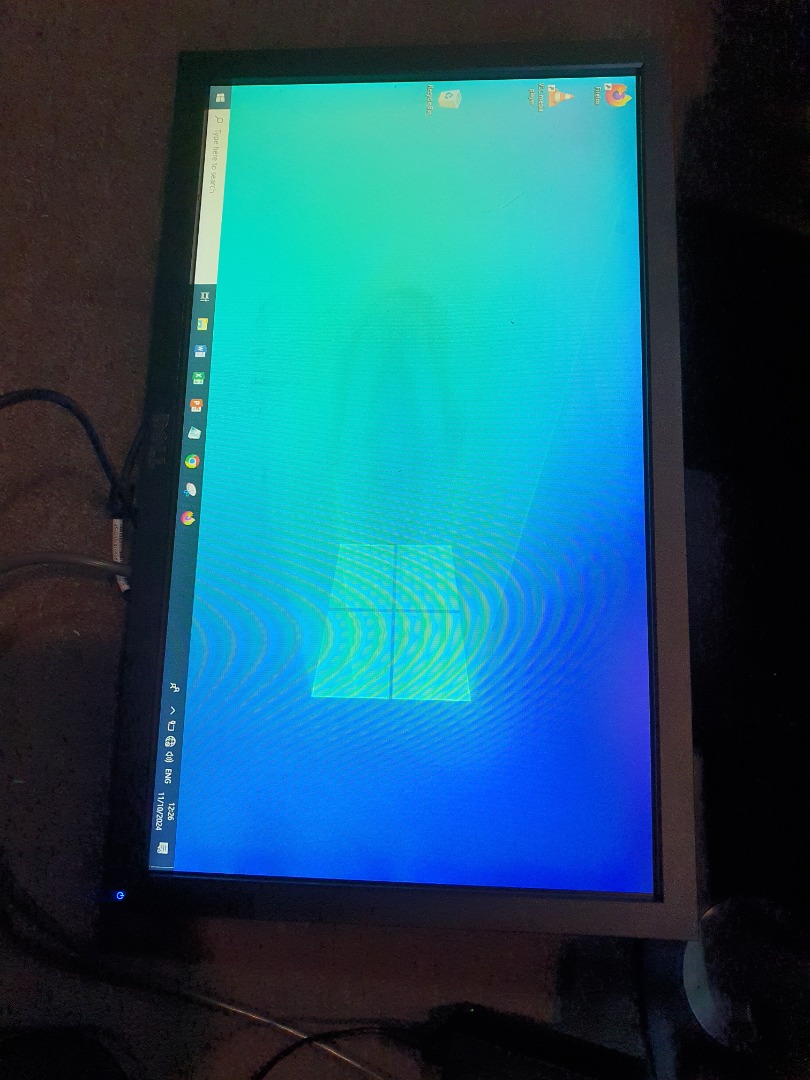 Monitor DELL 20" E2011H - Center slightly white, Computers & Tech ...