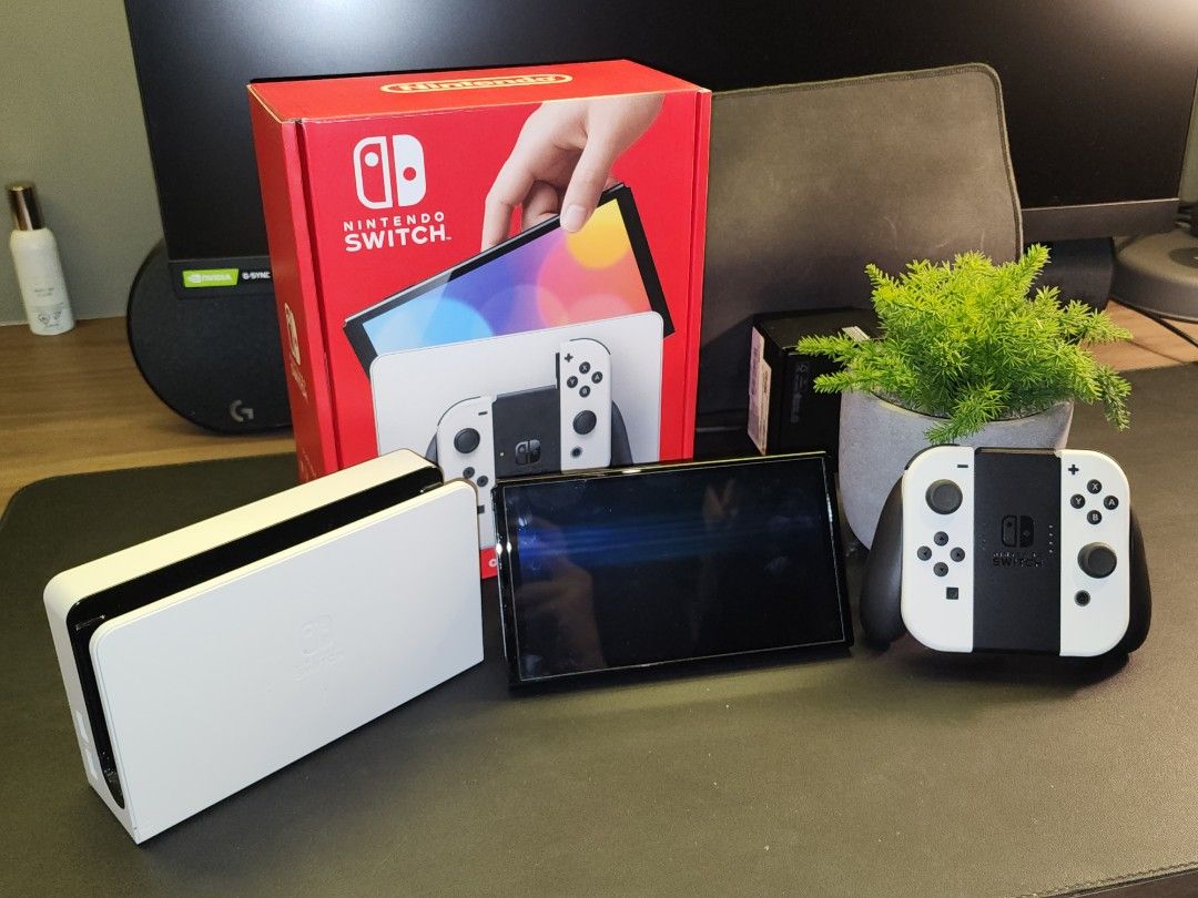 Nintendo Switch OLED with Free Skull & Co EDC Case, Video Gaming, Video ...