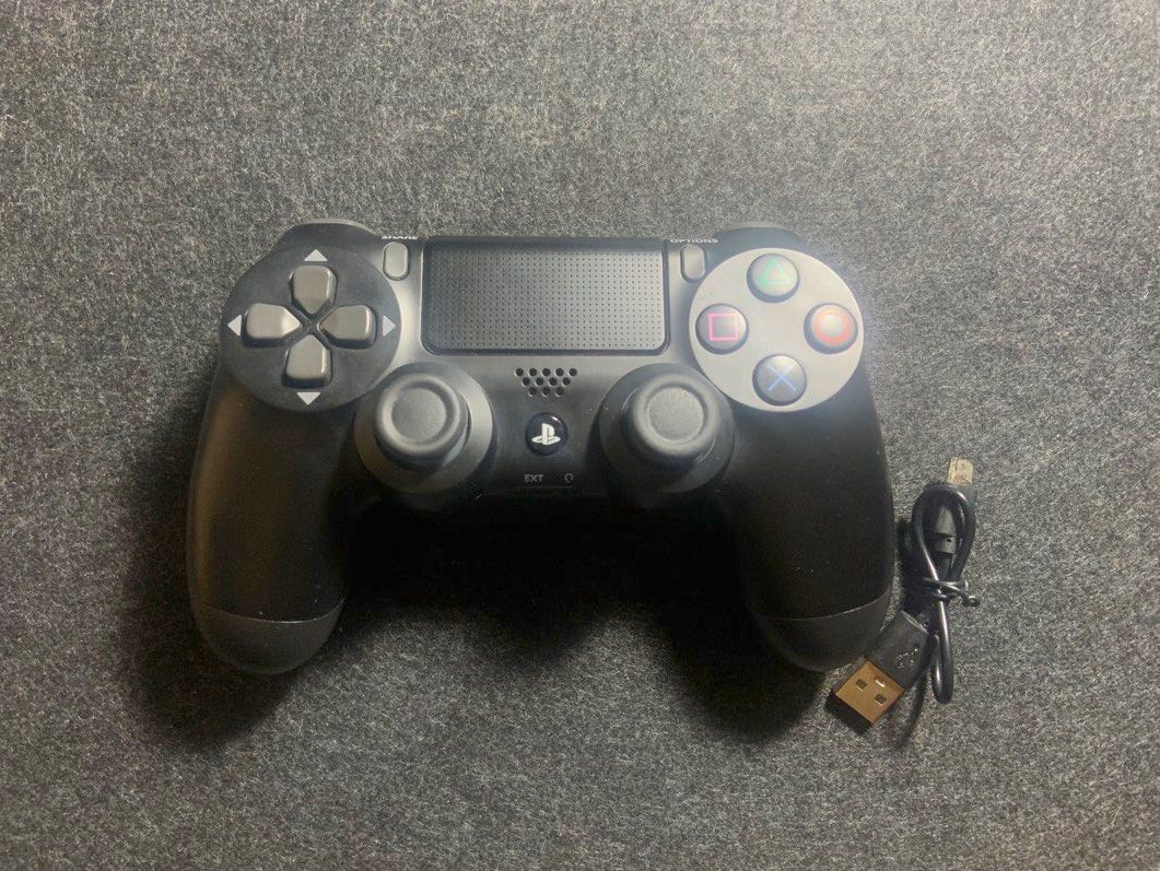 Original Dualshock 4 v2 with Box and Stand, Video Gaming, Gaming ...