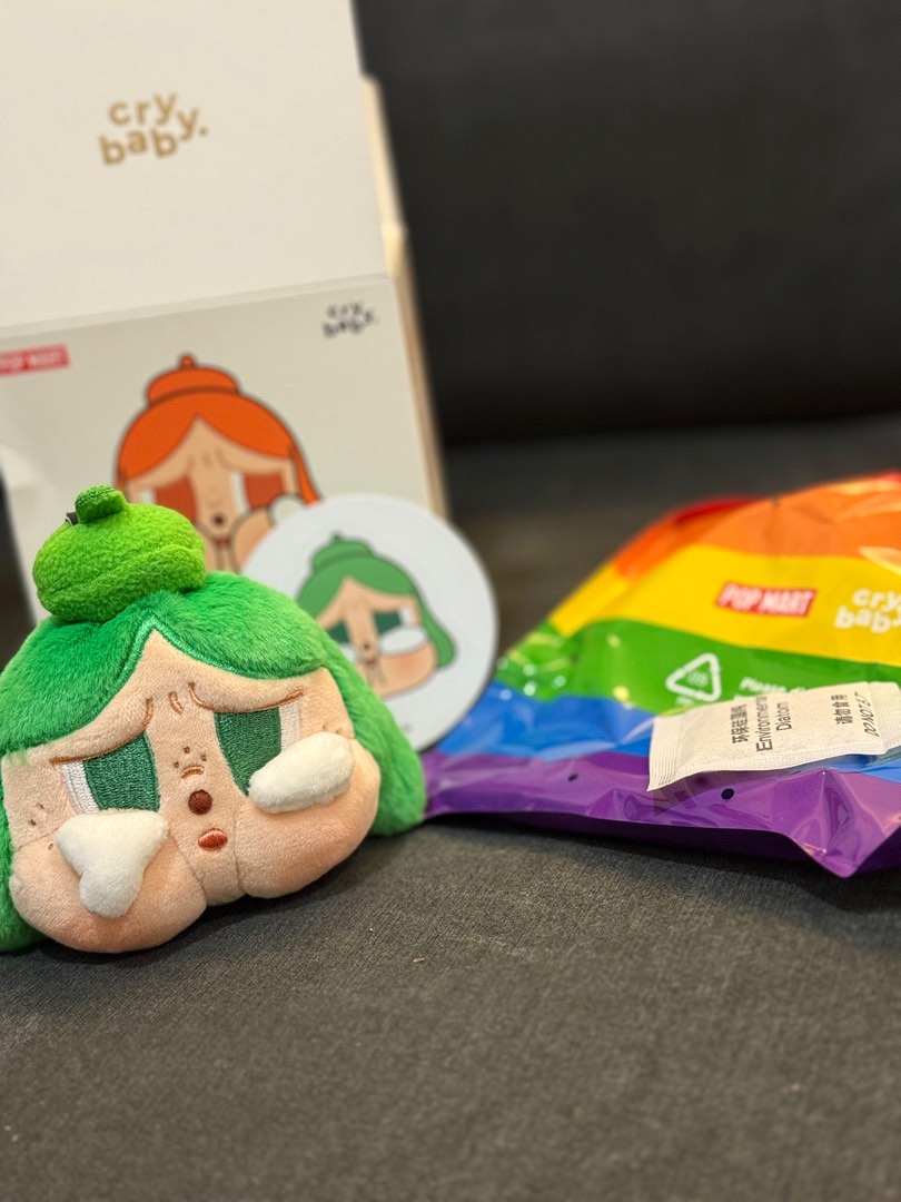 Popmart cry baby cheer up green, Hobbies & Toys, Toys & Games on Carousell