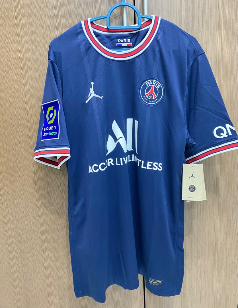 PSG Home Kit 2021/2022 *BNWT*, Men's Fashion, Activewear on Carousell