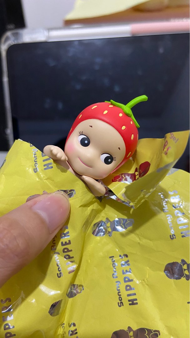 sonny angel strawberry hipper, Hobbies & Toys, Toys & Games on Carousell