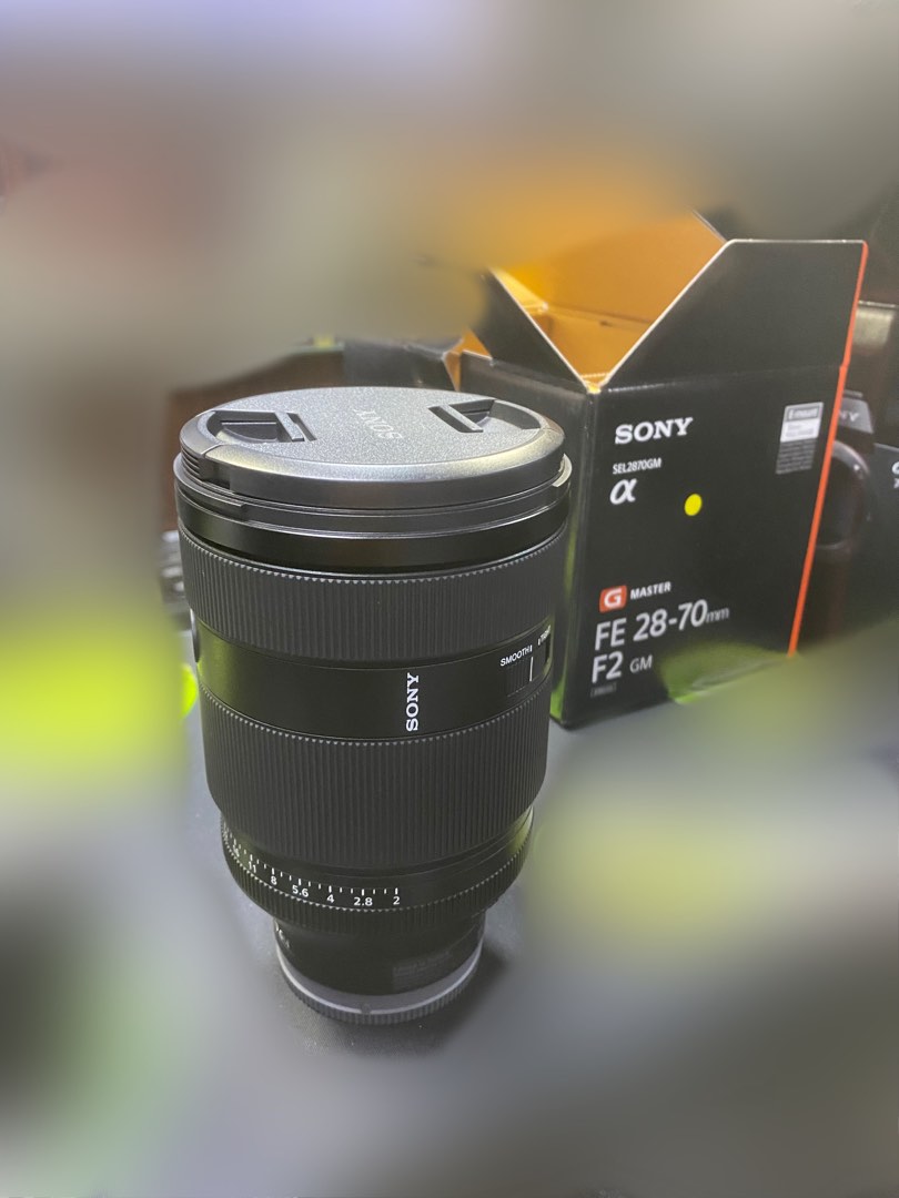 Sony 28-70 f2 GM, 攝影器材, 鏡頭及裝備 - Carousell