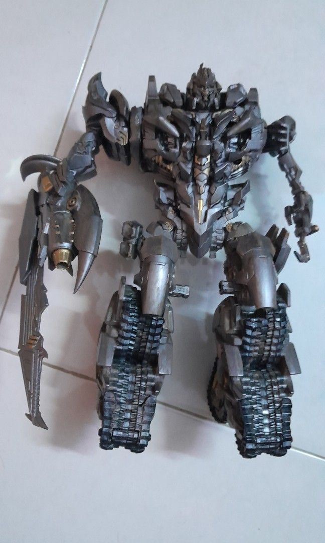 Transformers leader class megatron custom repaint aoe tlk dotm optimus ...