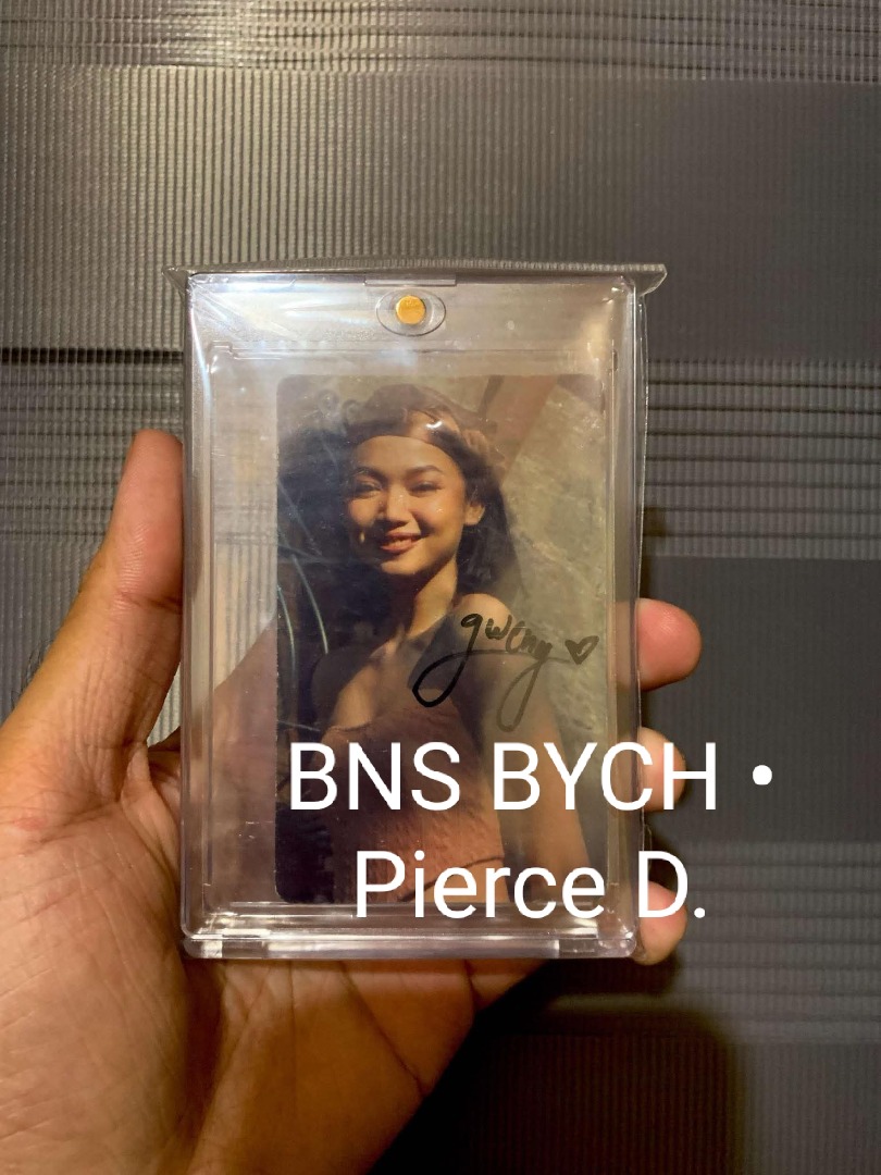 BINI GWEN SIGNED PHOTOCARD, Hobbies & Toys, Memorabilia & Collectibles ...